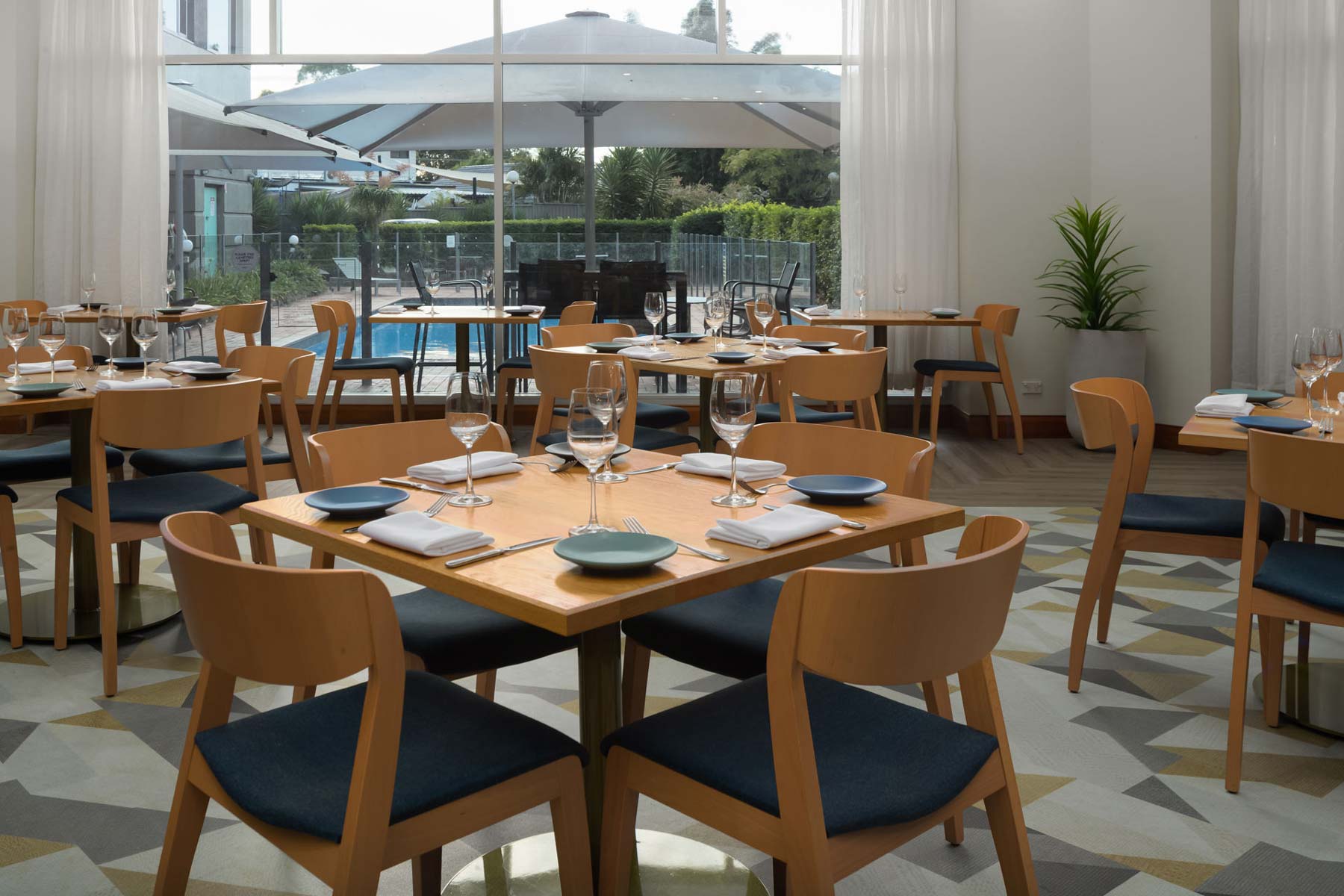 Restaurant Eight74 | Rydges Bankstown